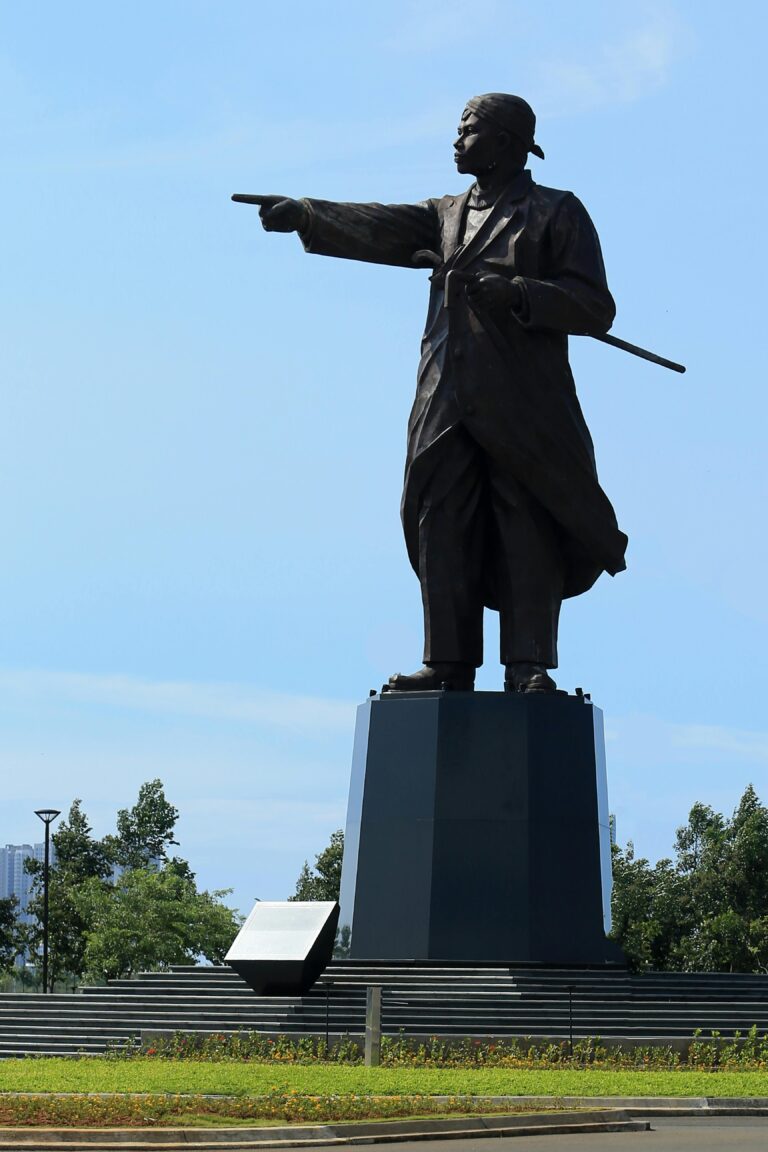 Big Stick Diplomacy: History, Impact, and Modern Lessons - HowKnowIt